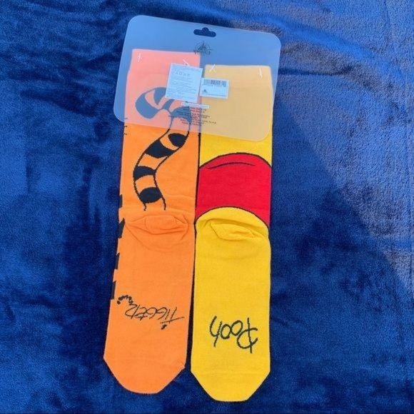 Disney | Accessories | Disney Parks Winnie The Pooh And Tigger Socks ...
